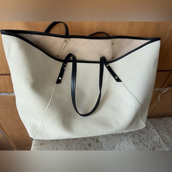 H&M | Bags | Nwot Elegant Black And Cream Hm Tote Bag | Poshmark